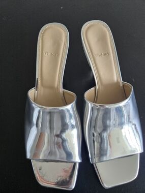 Theory | Shoes | Theory Silver Metallic Leather Mule Sandals Kitten ...
